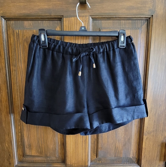 Analili | Shorts | Analili Sz S Black Gold Shorts W 26 R 9 L 3 | Poshmark